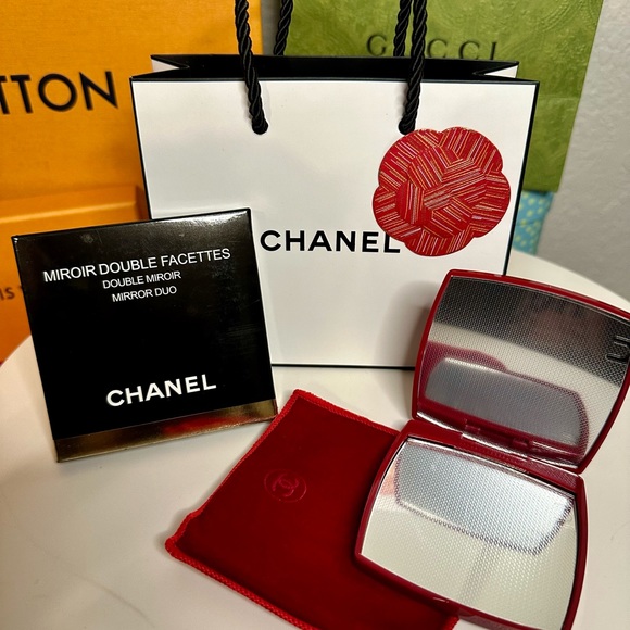 CHANEL | Accessories | Nib Chanel Beauty Compact Double Mirror With ...